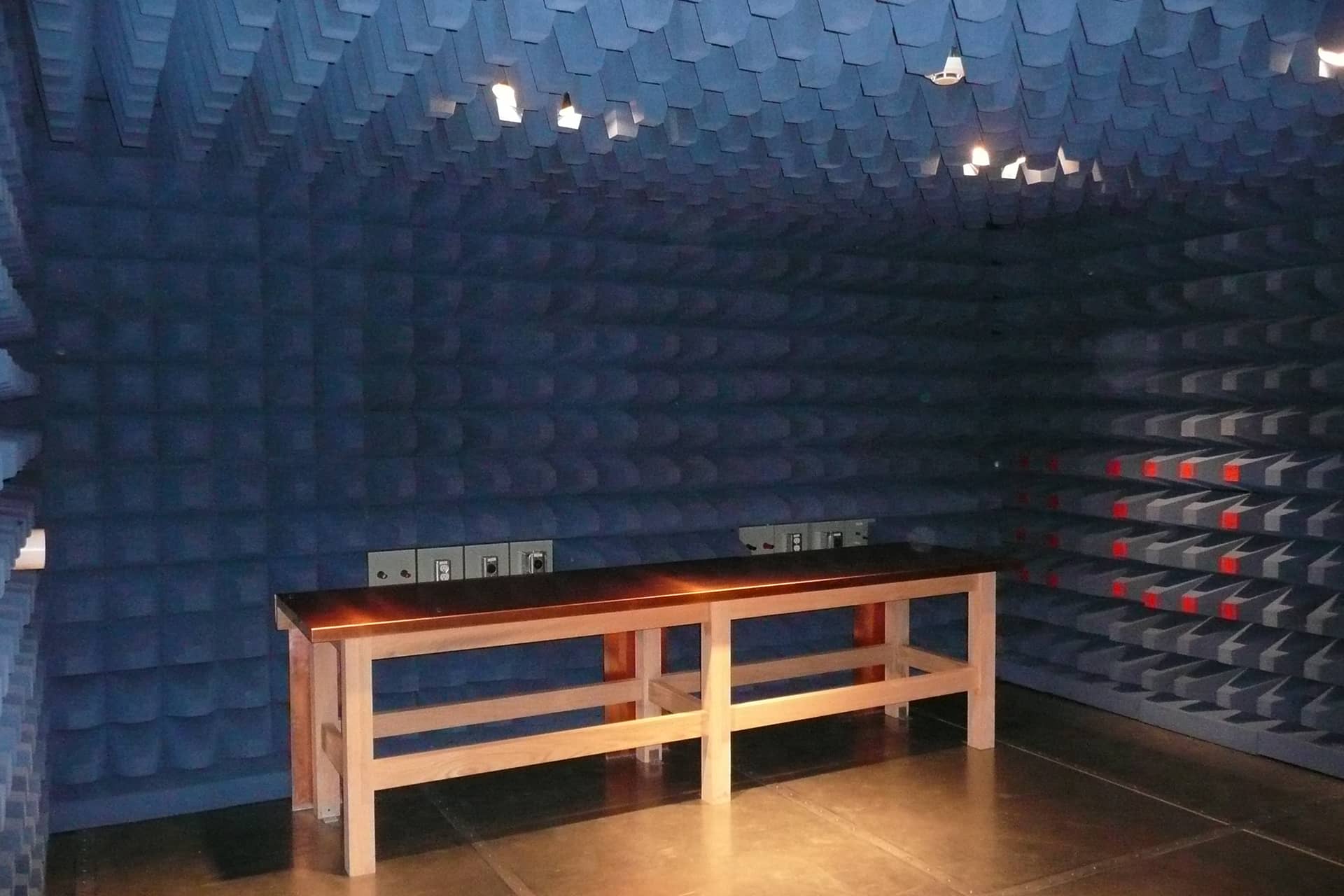 EMC Chambers - Raymond EMC